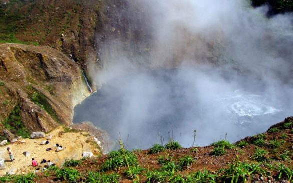 Top 10 Most Dangerous Lakes in the World - Ultimate Topics